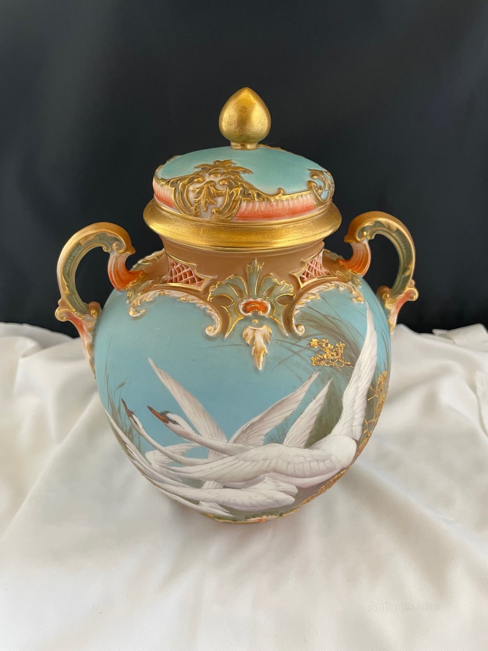 Antiques Atlas - Royal Worcester Swans Pot Signed C Baldwyn