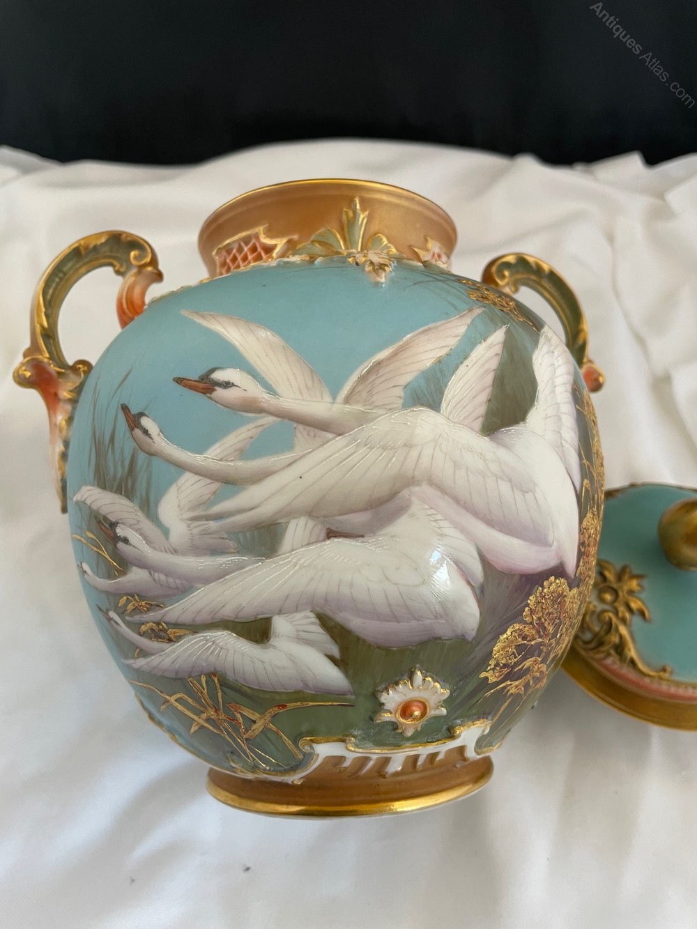 Antiques Atlas - Royal Worcester Swans Pot Signed C Baldwyn
