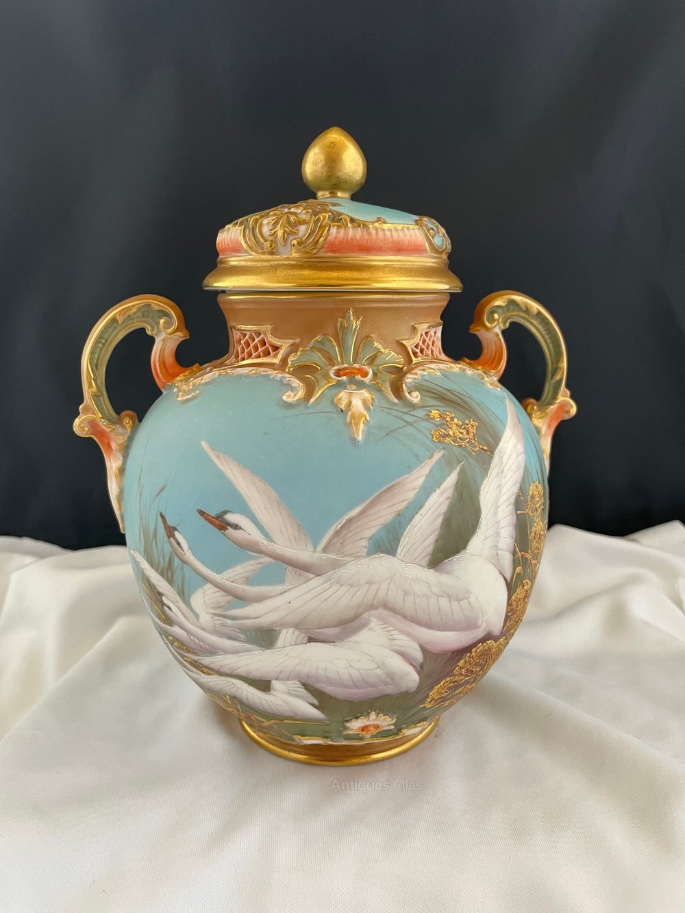 Antiques Atlas - Royal Worcester Swans Pot Signed C Baldwyn