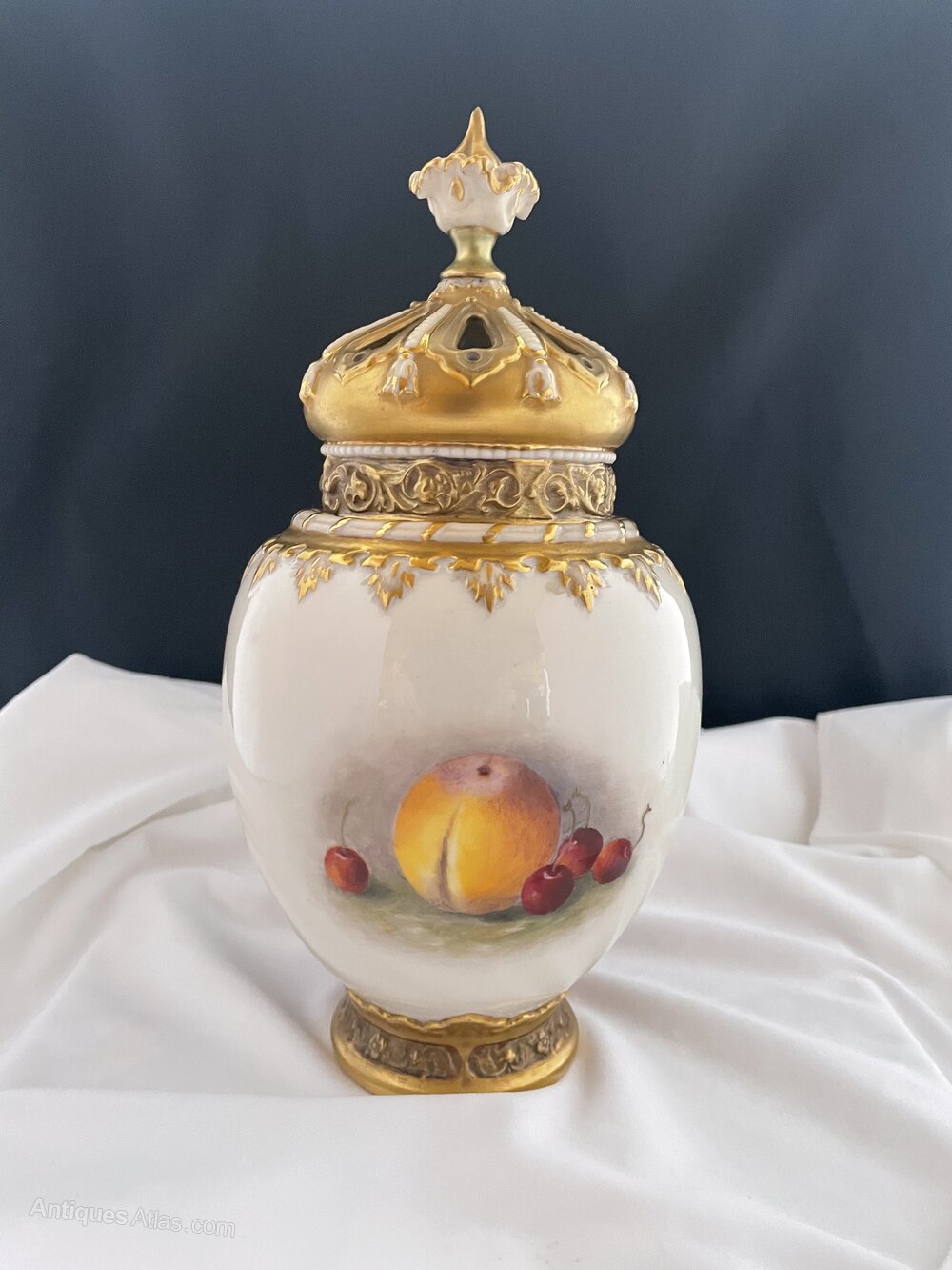 Antiques Atlas - Royal Worcester Pot Pourri Signed Ricketts as805a149