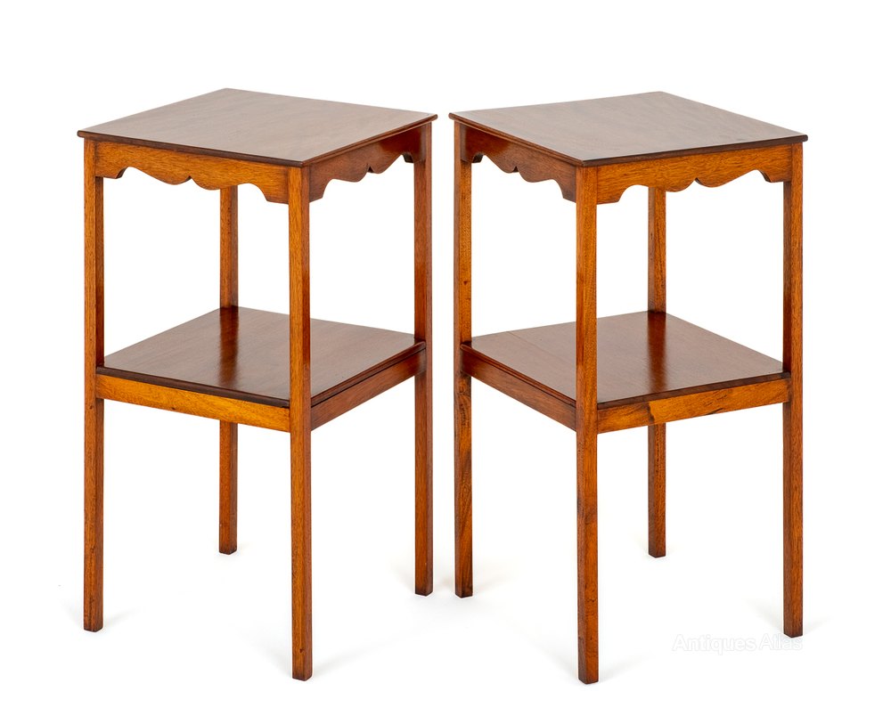 Pair Of Georgian Revival Mahogany End Tables - Antiques Atlas