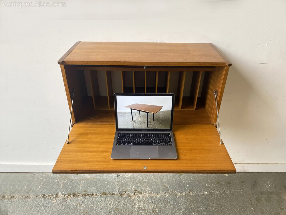 Antiques Atlas - Mid-Century Wall Mounted Desk Unit / Beaver Tapley ...