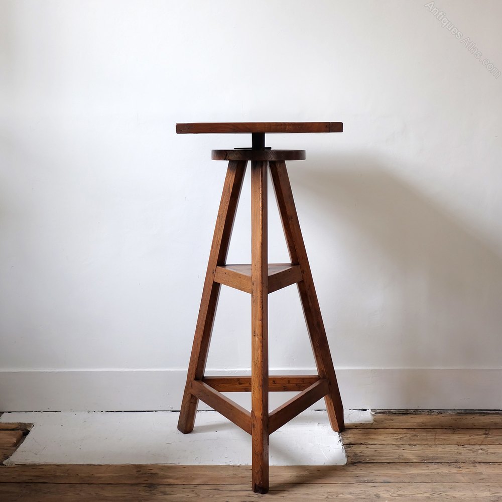 19th Century Oak Sculpture Stand - Antiques Atlas