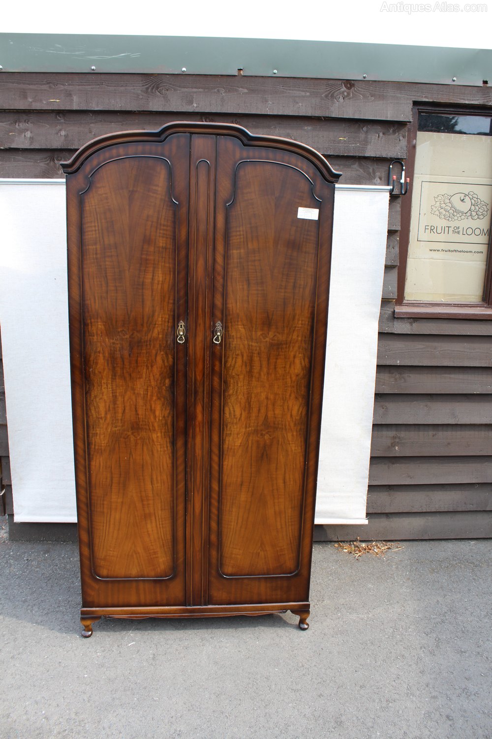 Antiques Atlas - 1960s 2 X Door Burr Walnut Wardrobe In Good Condit