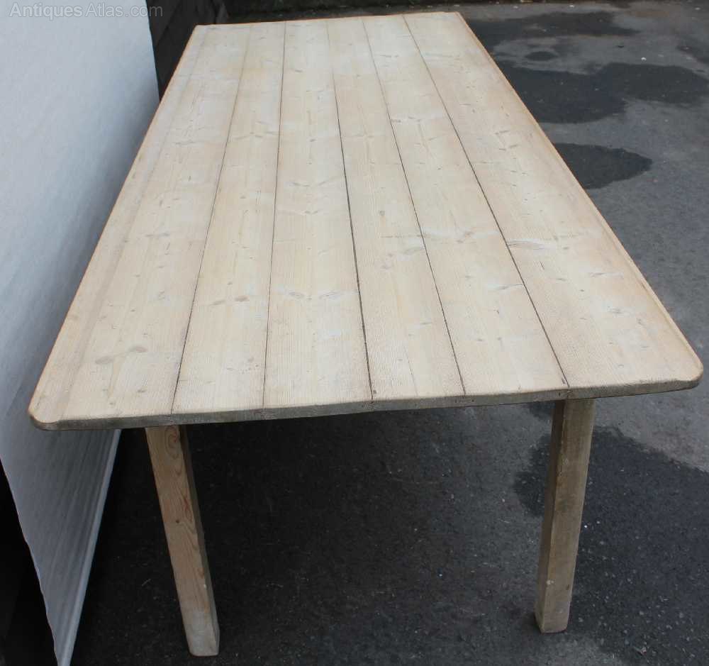 Scrub Top Pine Table From The Black Forest - Antiques Atlas