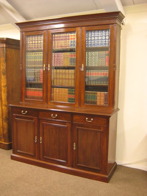 Victorian WALNUT Library Bookcase - Antiques Atlas