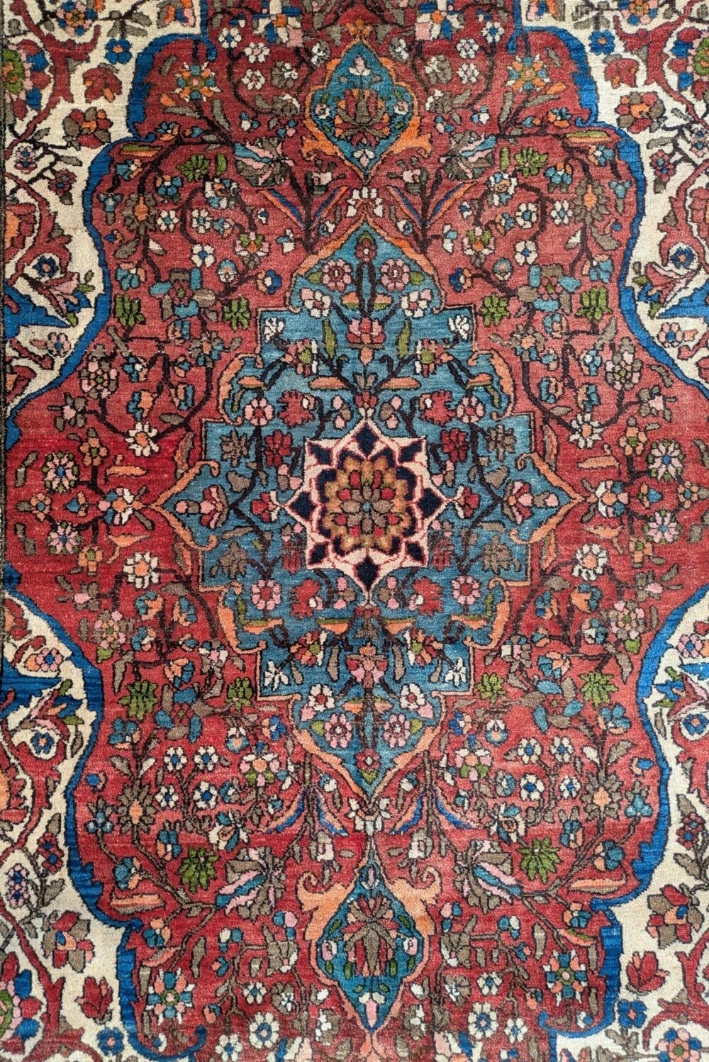 Antiques Atlas - Antique Ishfahan Carpet as623a4626