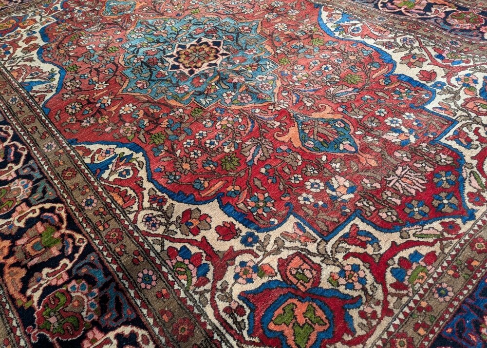 Antiques Atlas - Antique Ishfahan Carpet as623a4626