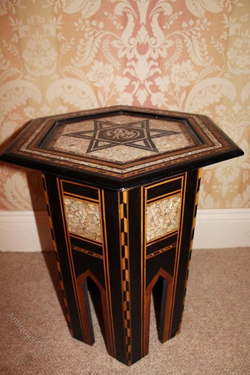 Stunning Islamic Middle Eastern Inlaid Table - Antiques Atlas