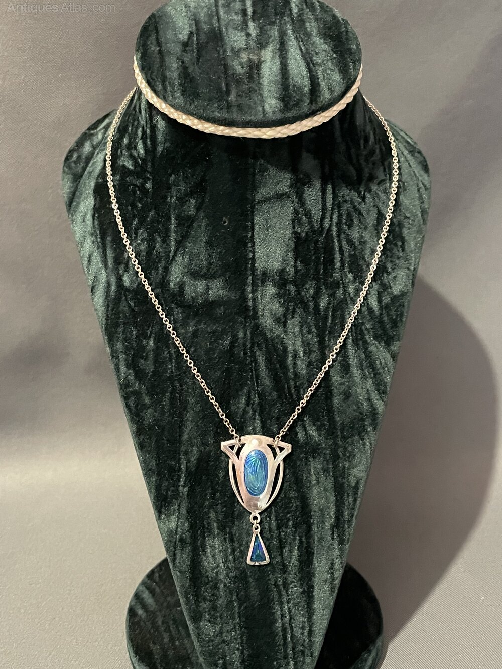 Antiques Atlas - Charles Horner Silver & Enamel Pendant as218a4063 / FIAO-E