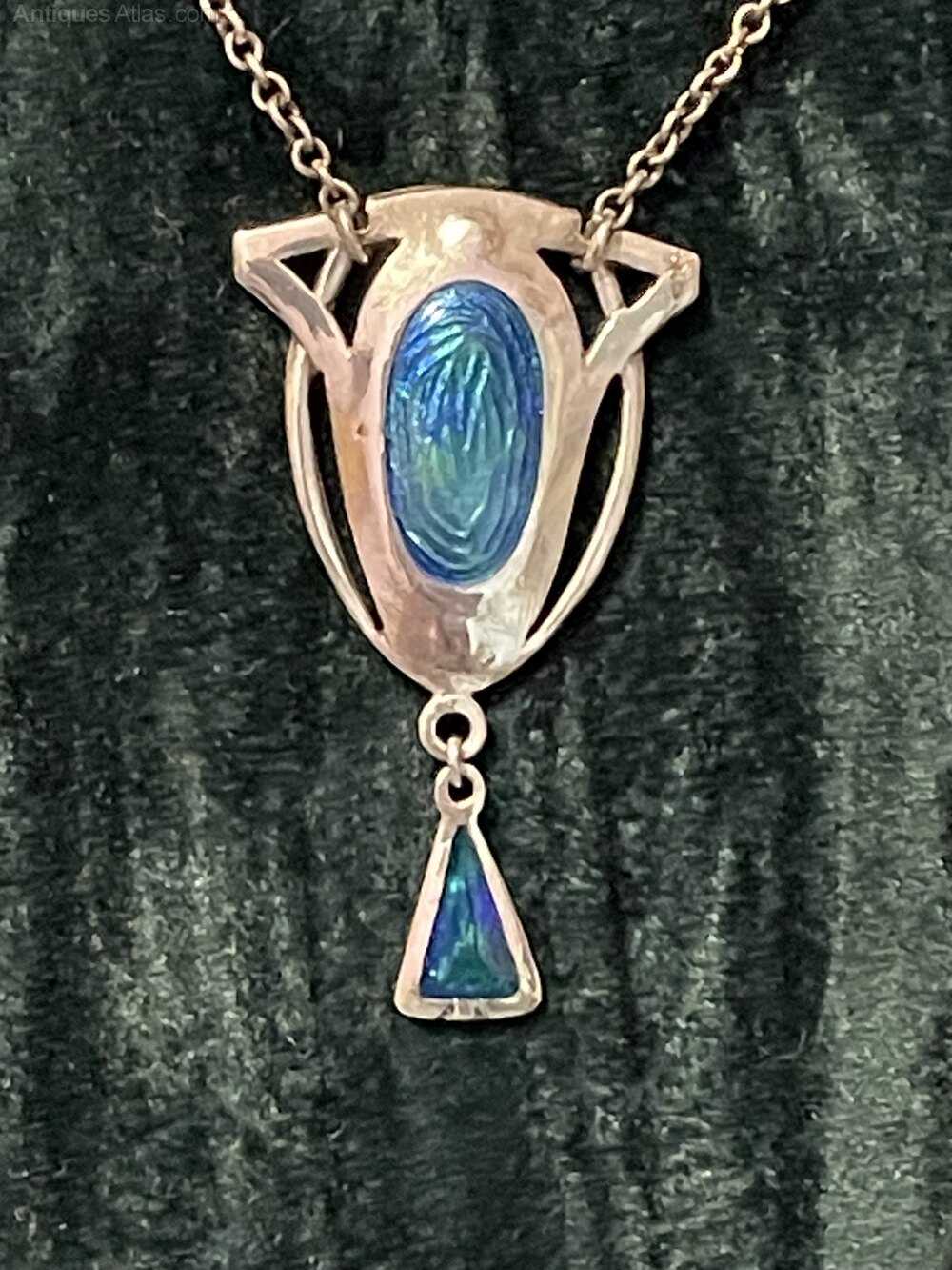 Antiques Atlas - Charles Horner Silver & Enamel Pendant as218a4063 / FIAO-E