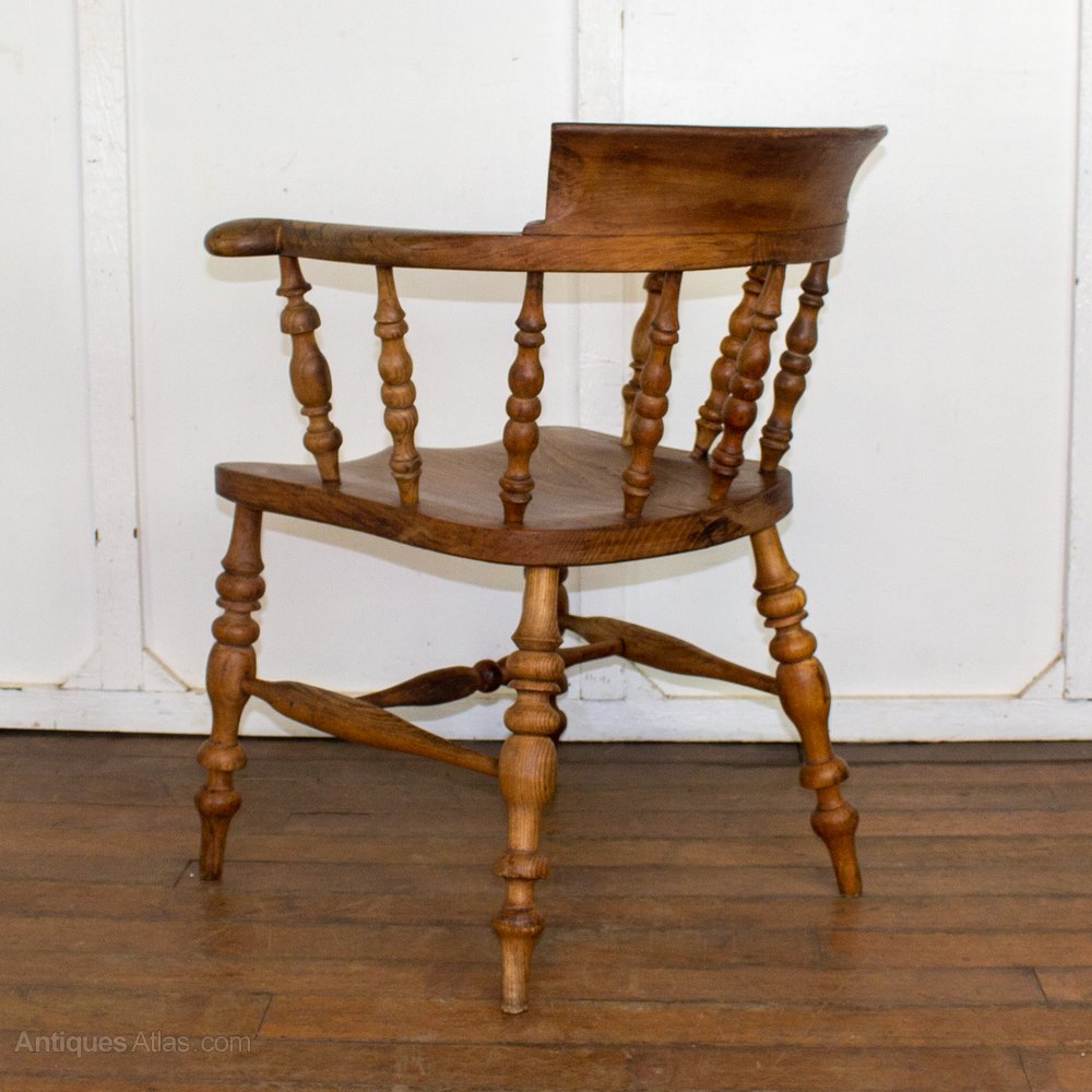 Elm Smokers Bow Chair - Antiques Atlas