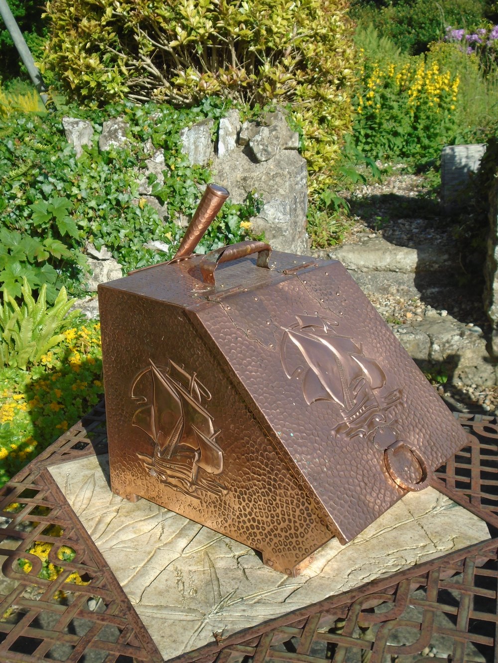 Antiques Atlas - Arts & Crafts Copper Fireside Box .J & F.Pool.
