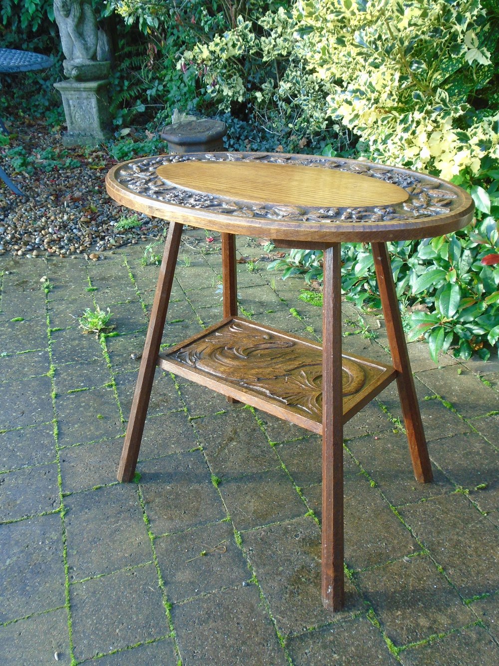 Beautifully Carved Arts & Crafts Oval Oak Table - Antiques Atlas