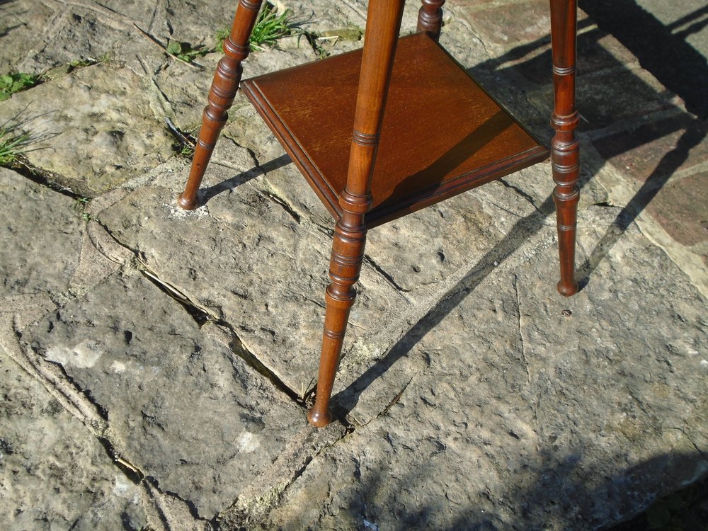 Dainty Aesthetic Movement Table In Walnut - Antiques Atlas