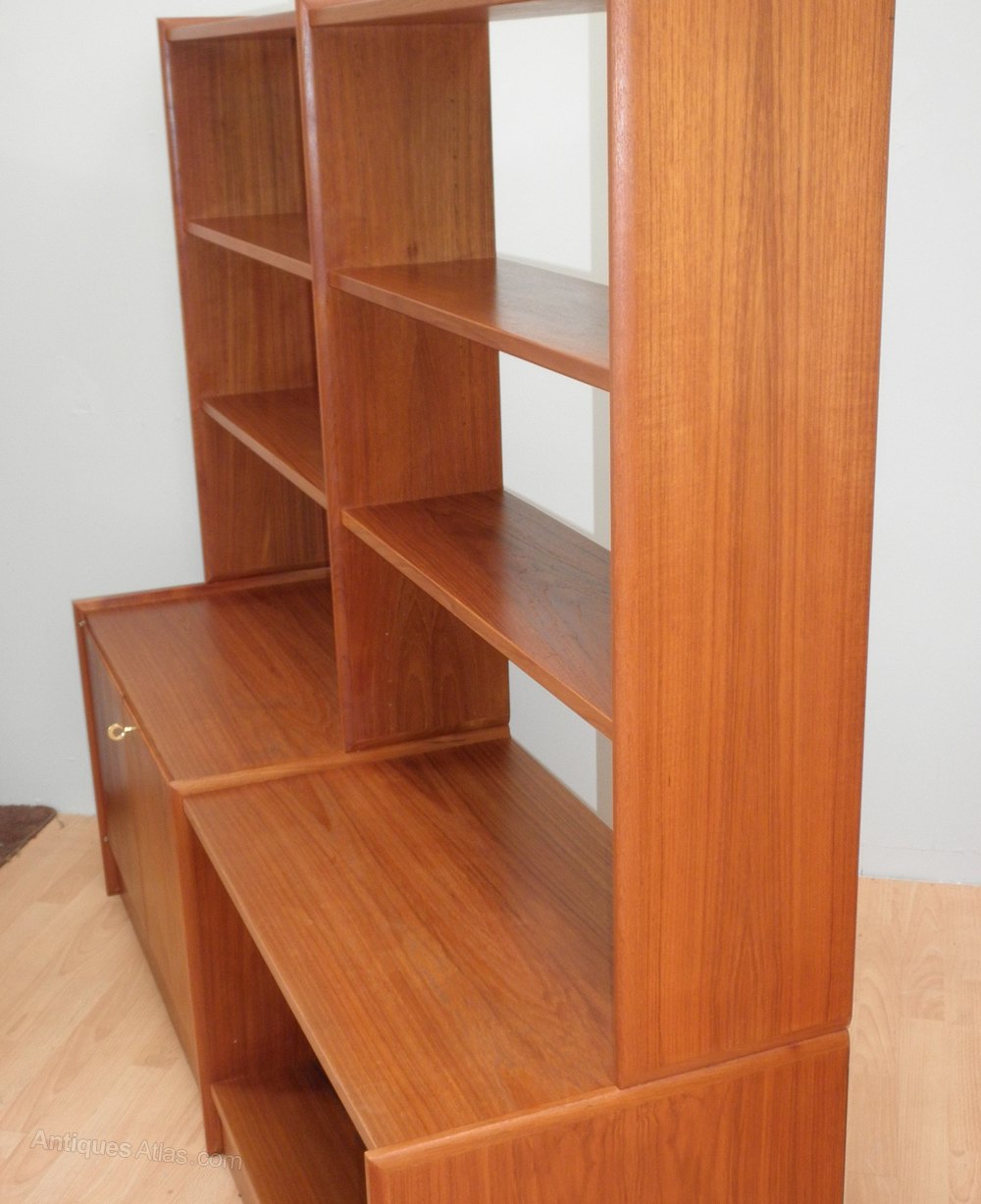 Antiques Atlas - 1970s Teak Wall Unit With Adjustable Display Shelves