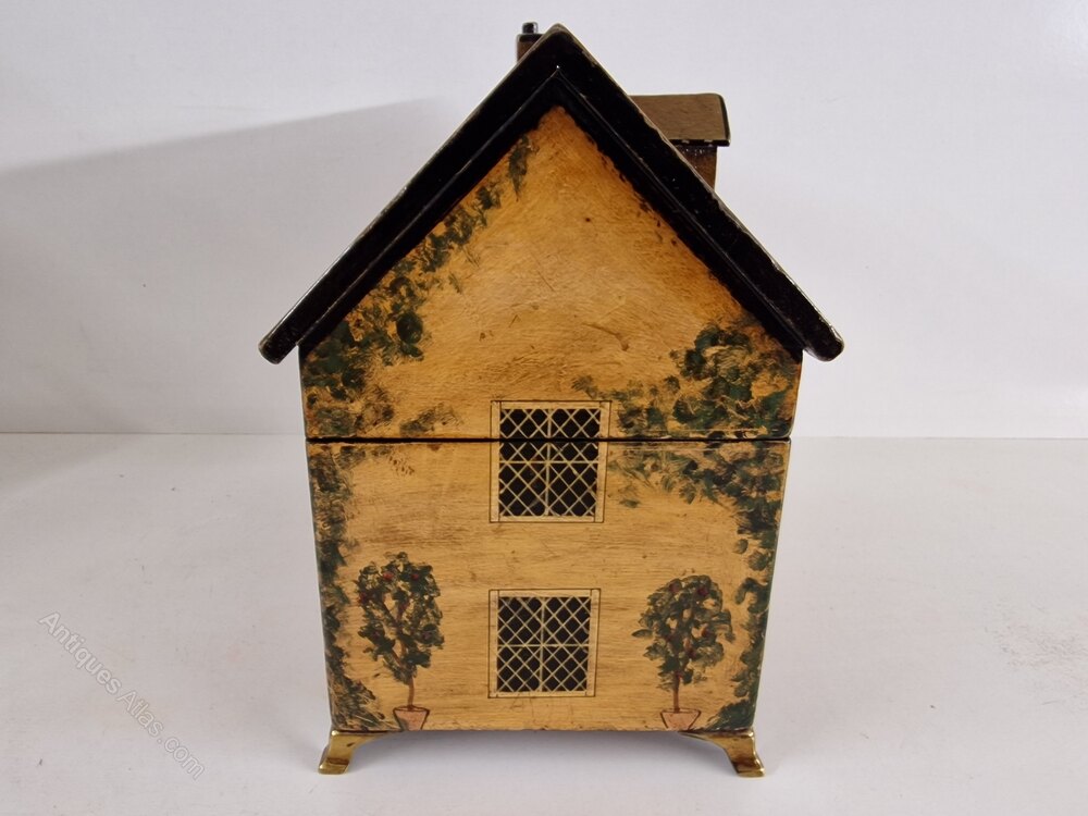 Antiques Atlas - House Tea Caddy. as1202a027 / L550