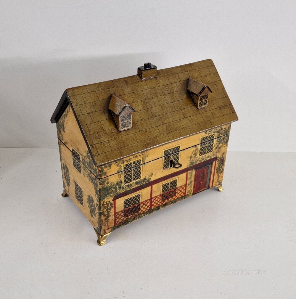 Antiques Atlas - House Tea Caddy. as1202a027 / L550