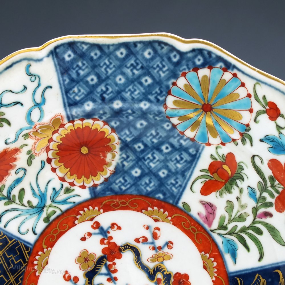 Antiques Atlas - First Period Worcester Old Mosaic Pattern Plates