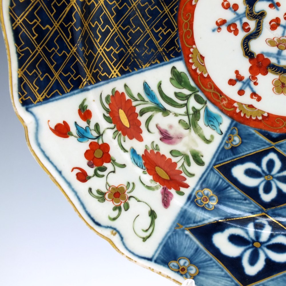 Antiques Atlas - First Period Worcester Old Mosaic Pattern Plates