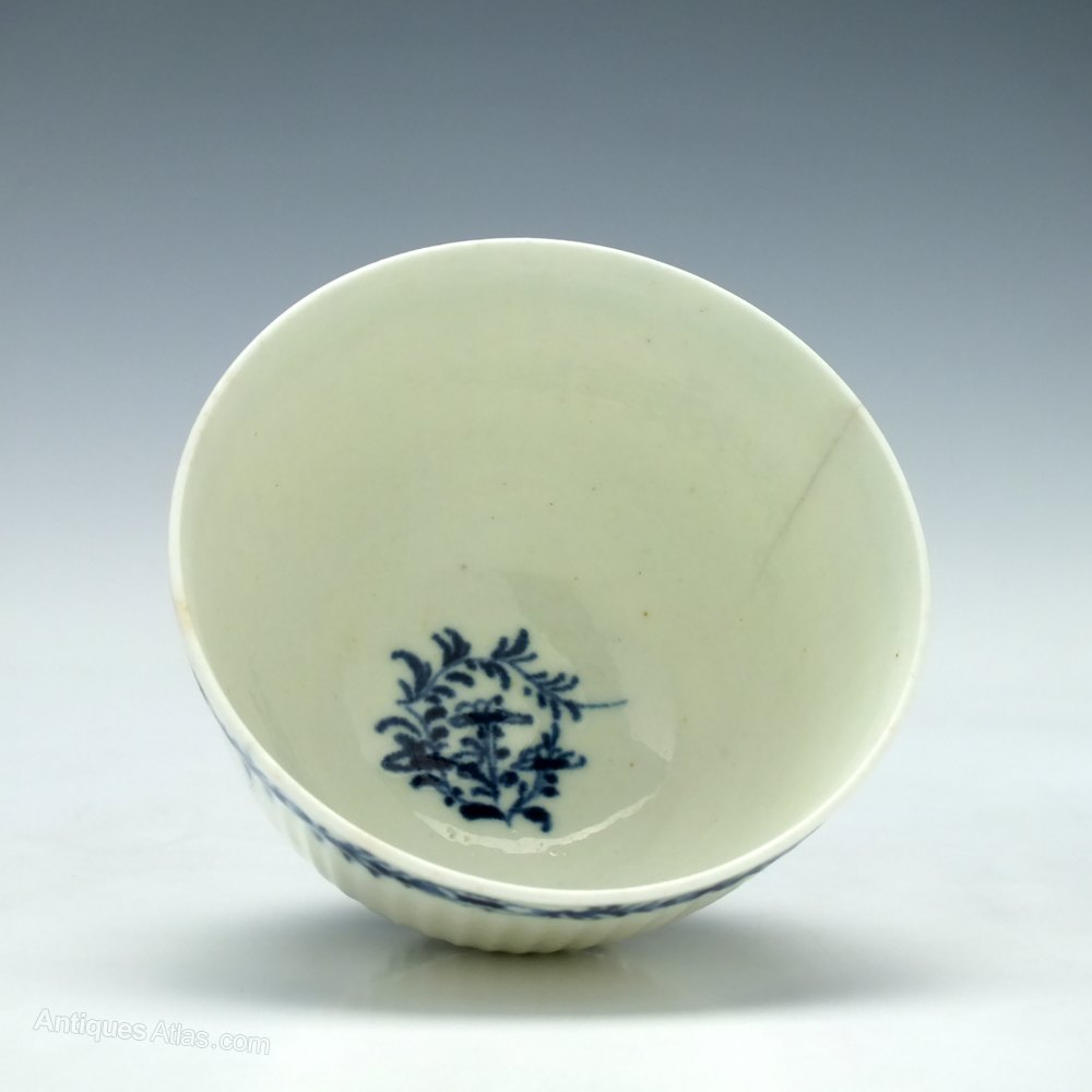 Antiques Atlas - Lowestoft Flower Band Border Tea Bowl And Saucer