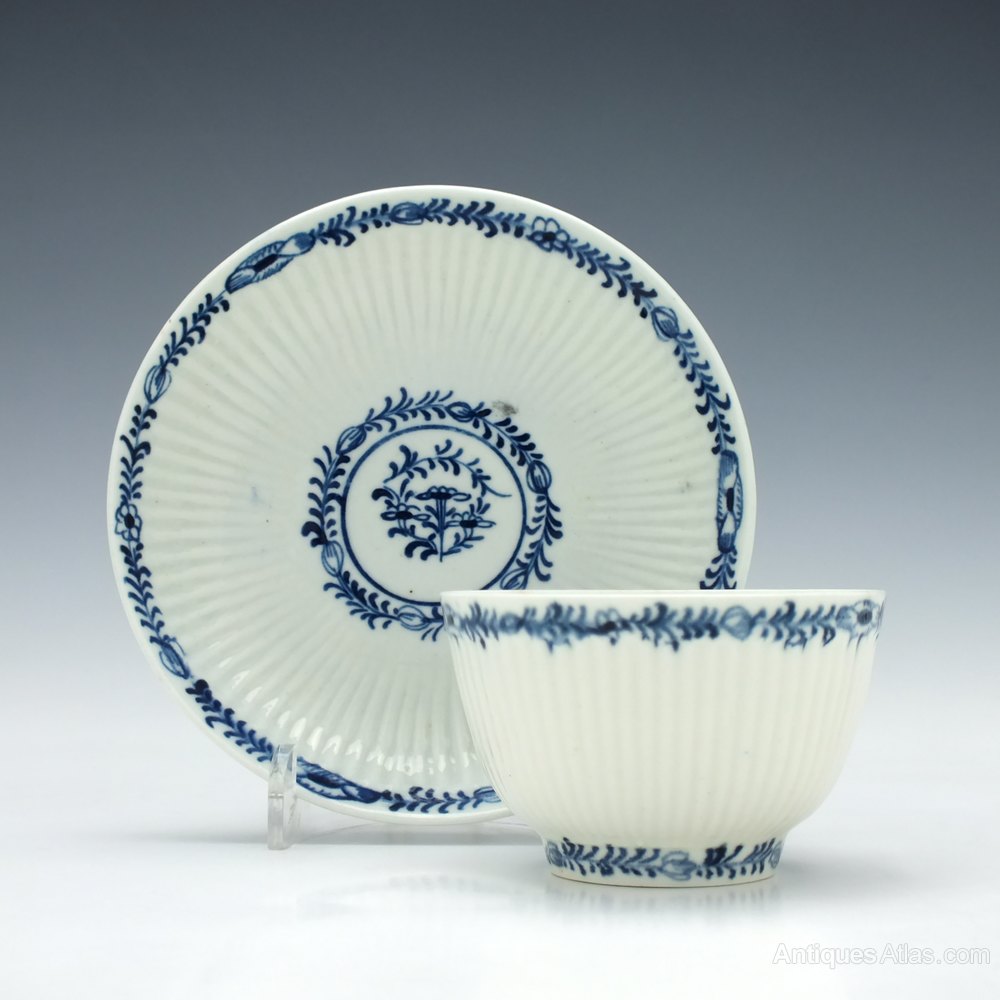 Antiques Atlas - Lowestoft Flower Band Border Tea Bowl And Saucer