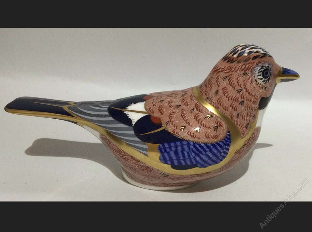 Antiques Atlas - ROYAL CROWN DERBY “JAY” PAPERWEIGHT as1211a264 / P.2/3 B.4