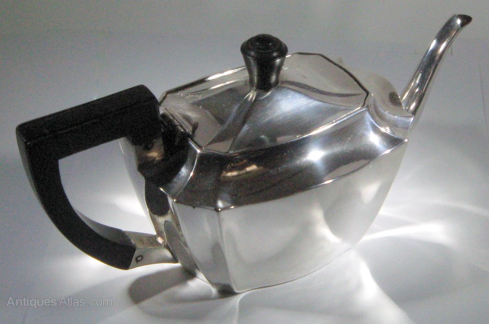 Antiques Atlas - Edward VII Silver Batchelor Teapot, 1903