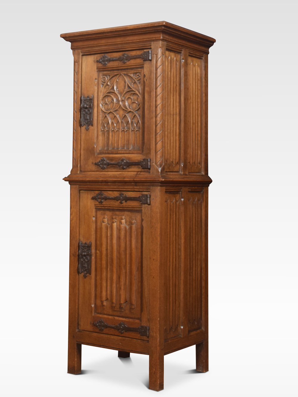Carved Oak Cupboard Of Small Proportions - Antiques Atlas