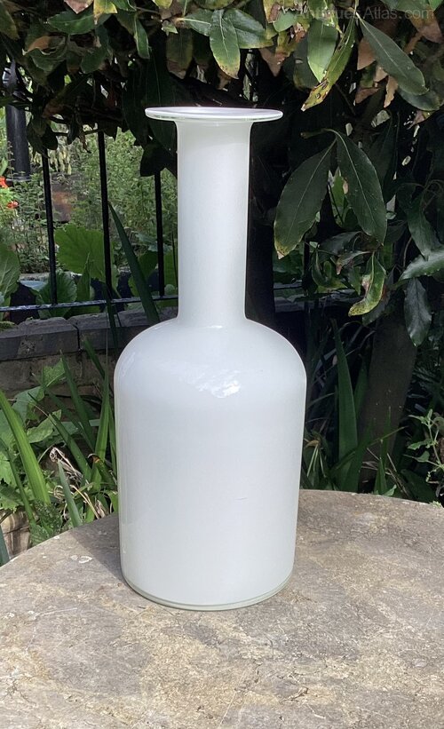 Antiques Atlas - 1960s Holmegaard Otto Bauer Danish Glass Vase as848a833