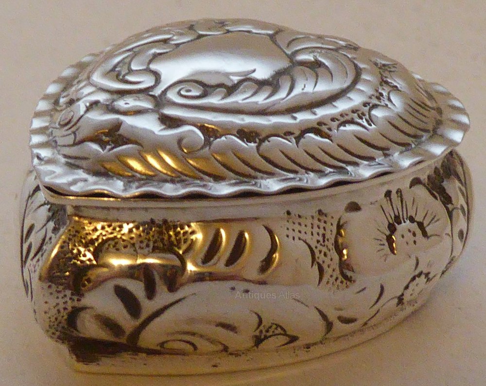 Antiques Atlas - Love Heart 1896 Solid Silver Pill Jewellry Box