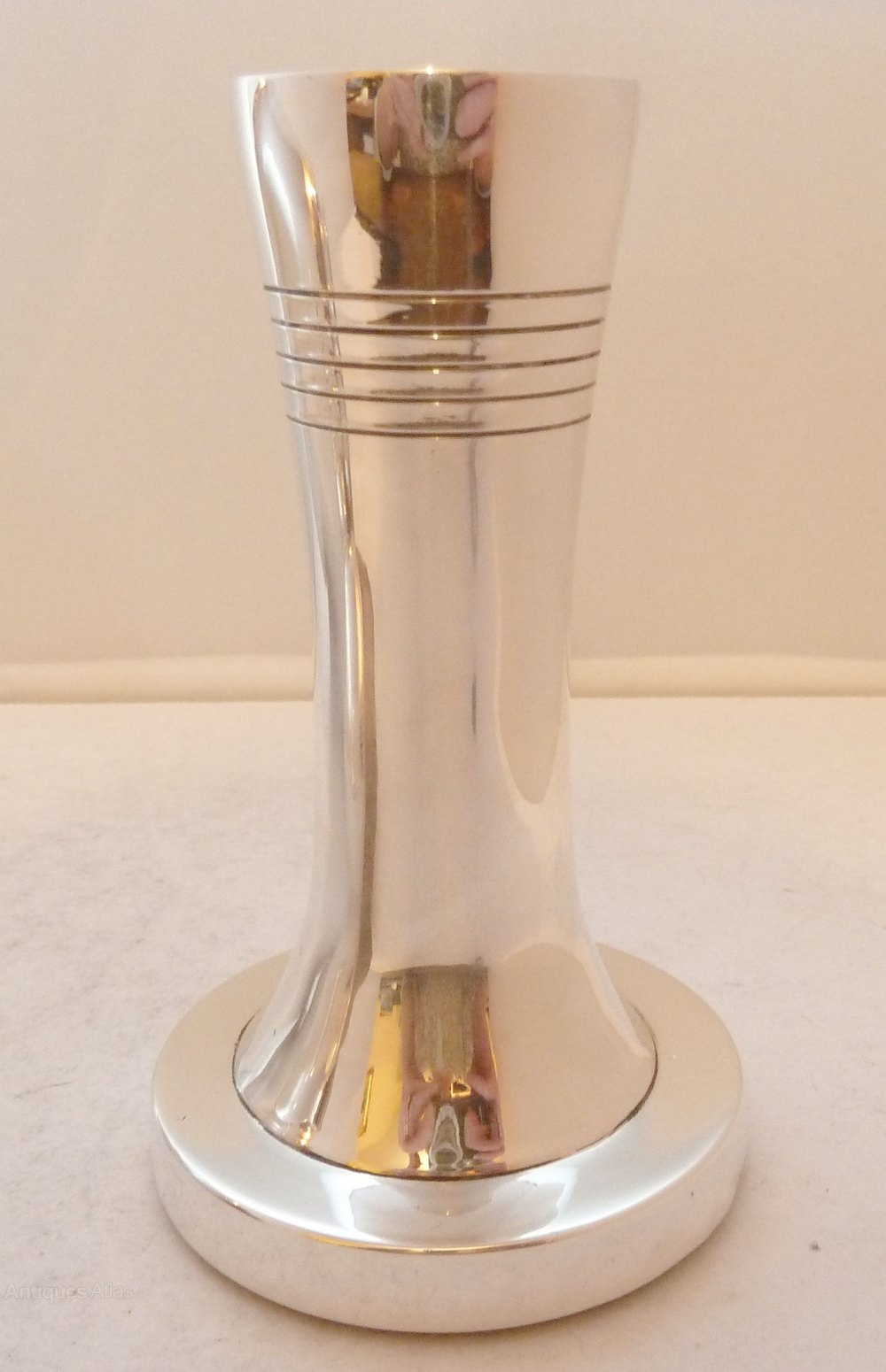 Antiques Atlas - Rare 1937 Hand Bell Cocktail Shaker Finnigans