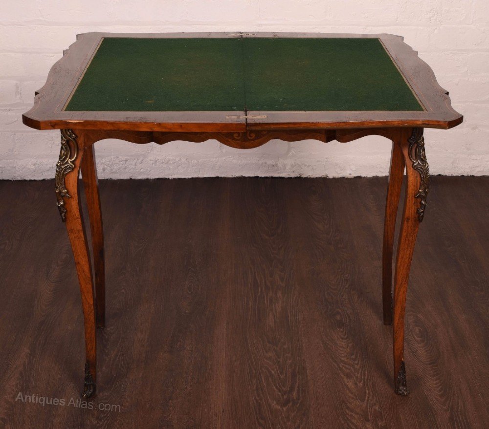 This Stunning Rosewood Fold Over Card Table - Antiques Atlas