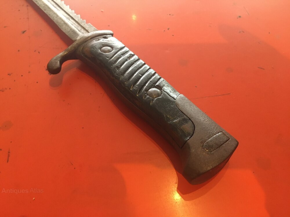 Antiques Atlas - First War German Saw Back Bayonet as897a954 / Saw back
