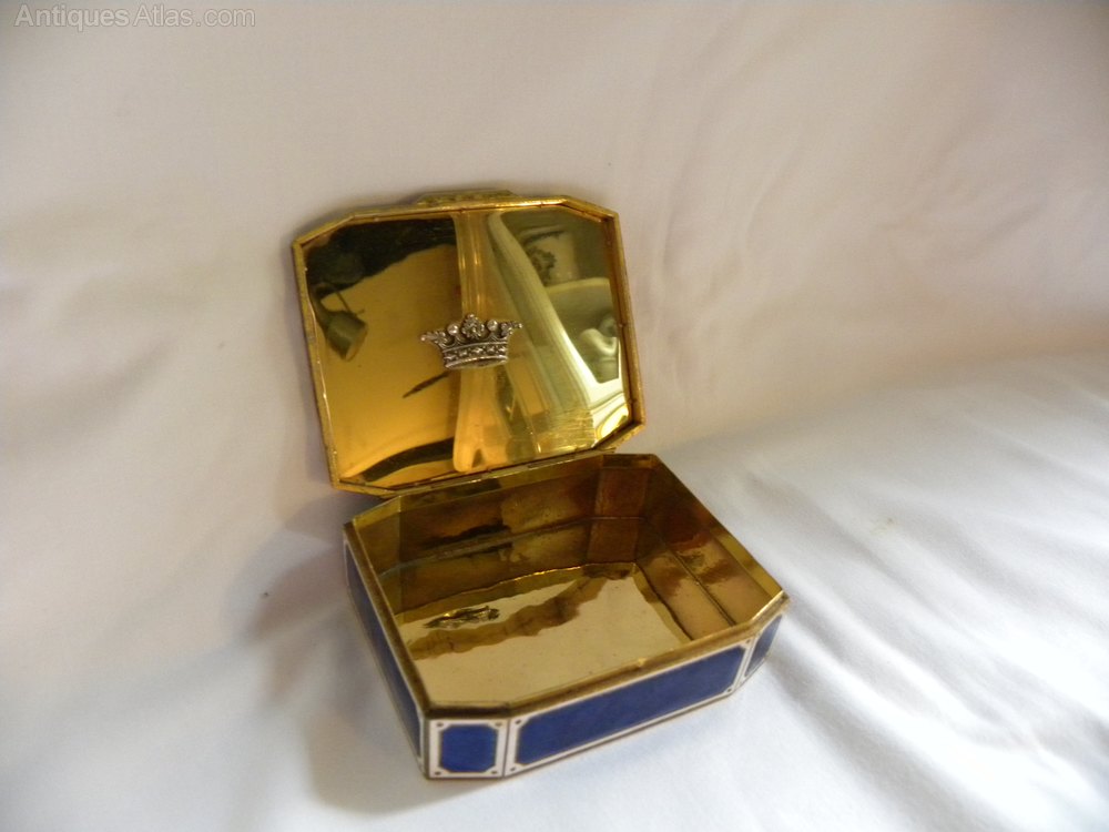 Antiques Atlas - A Fabulous Antique Gilt And Enamel Box as433a418 ...