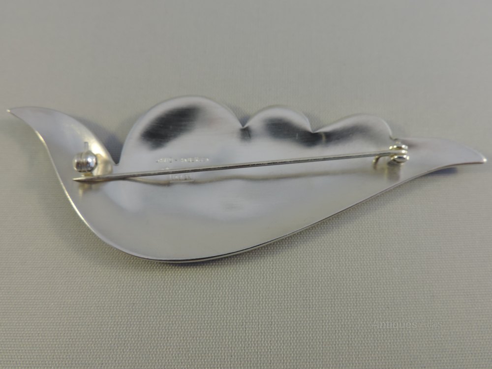 Antiques Atlas - David Andersen Silver & Enamel Brooch