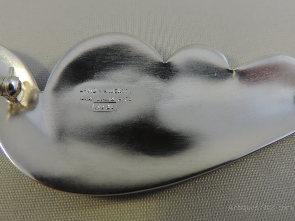 Antiques Atlas - David Andersen Silver & Enamel Brooch