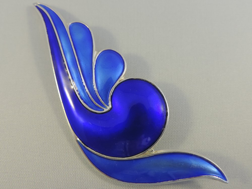 Antiques Atlas - David Andersen Silver & Enamel Brooch