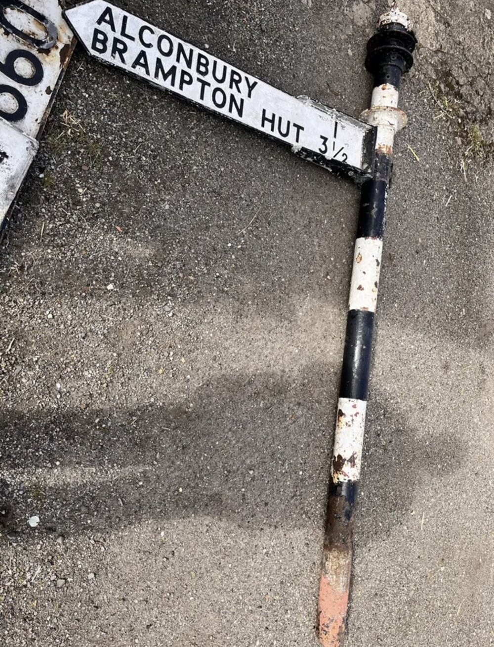 Antiques Atlas - Pre Warboys Road Sign Huntingdon Alconbury A1