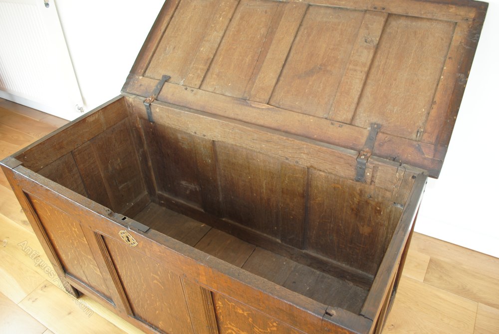 Circa 1700 Oak Coffer - Antiques Atlas