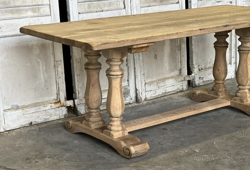 Baluster Leg French Oak Farmhouse Dining Table as696a2367 - Antiques Atlas