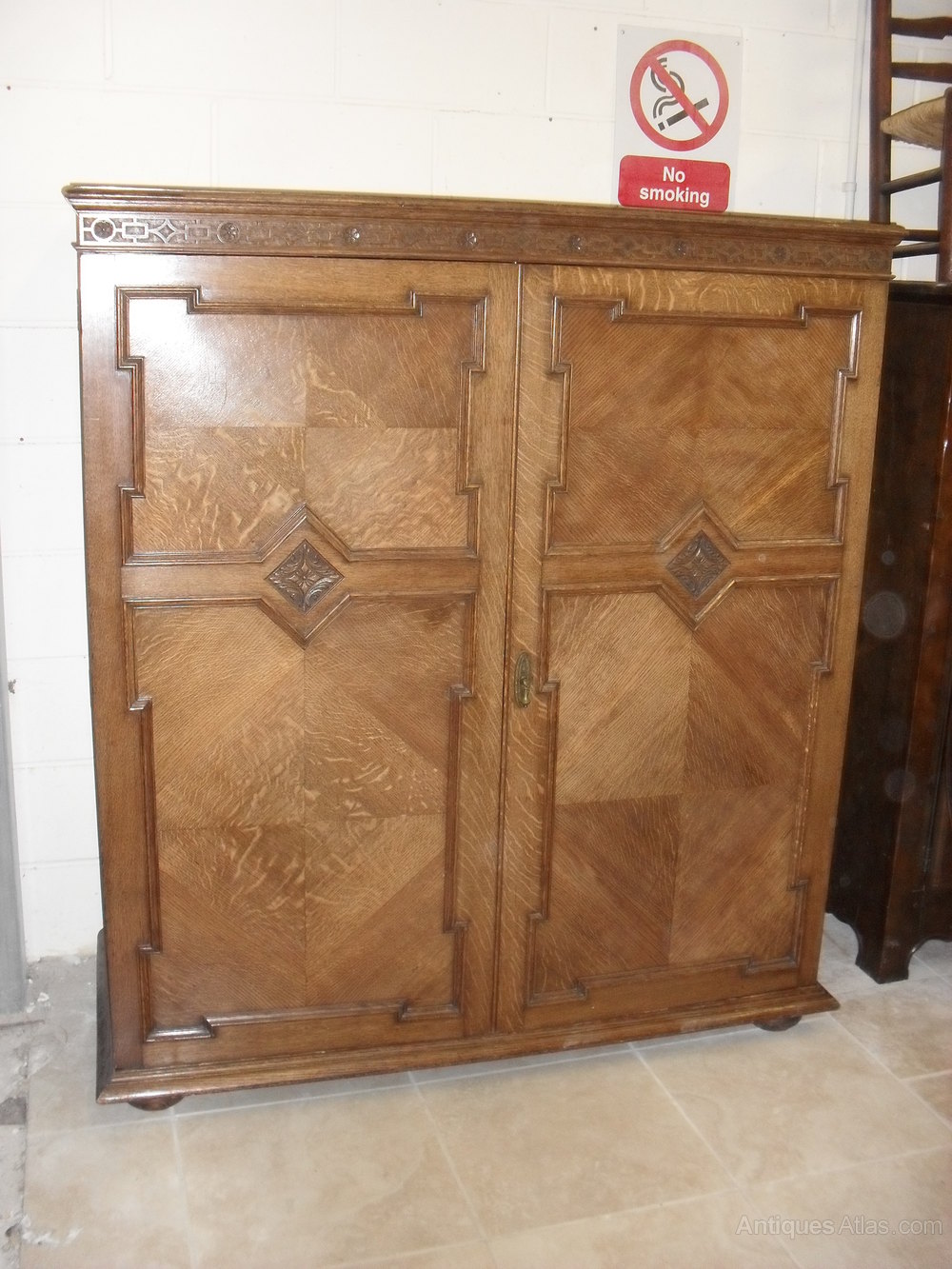 Gents Oak Compactum Style Wardrobe - Antiques Atlas