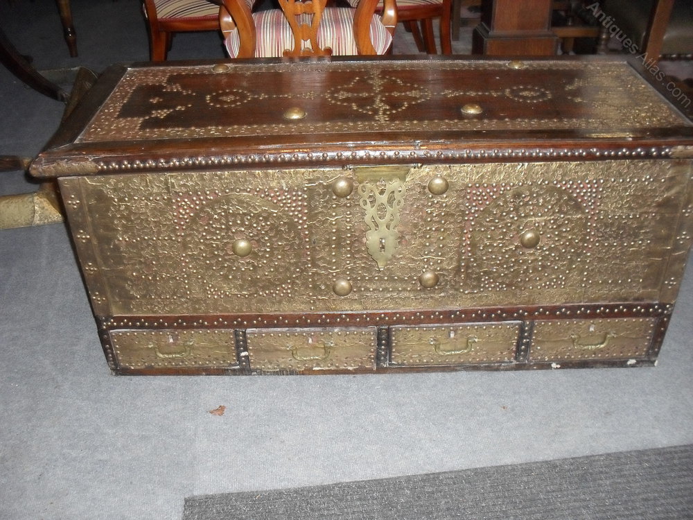 Late Victorian Zanzibar Chest - Antiques Atlas