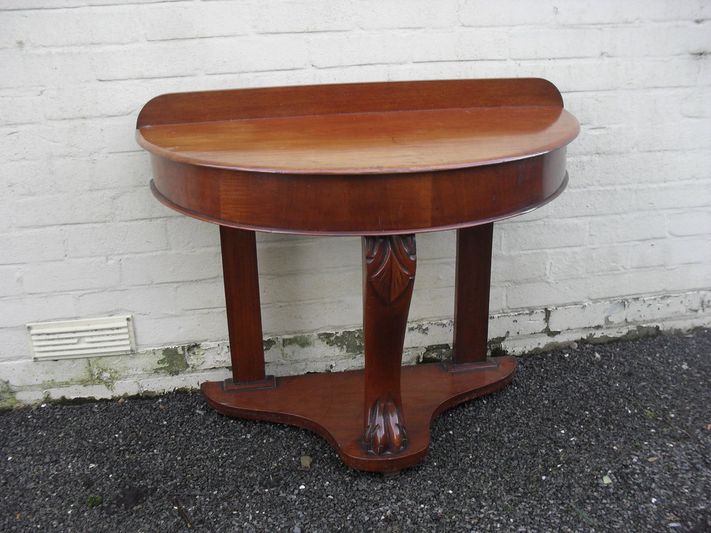 Victorian Mahogany Consul Table - Antiques Atlas