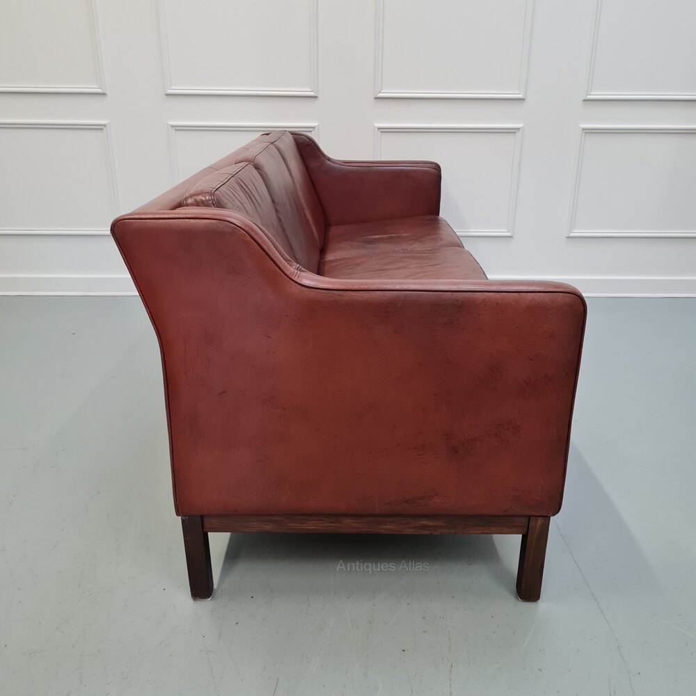 Antiques Atlas - Smart Vintage Retro Danish Leather Sofa as1219a078