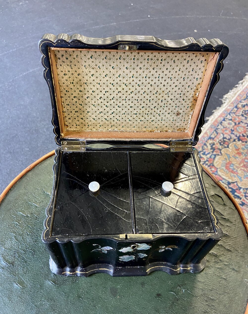 Antiques Atlas - Jennens And Bettridge Papier Mache Tea Caddy as1151a115