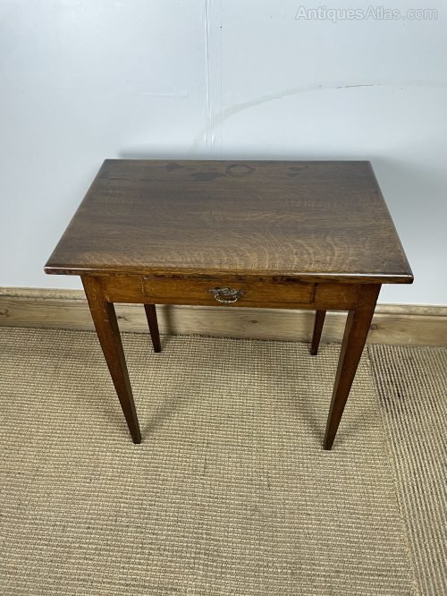 A Gorgeous 19th Century Oak Lamp Table - Antiques Atlas