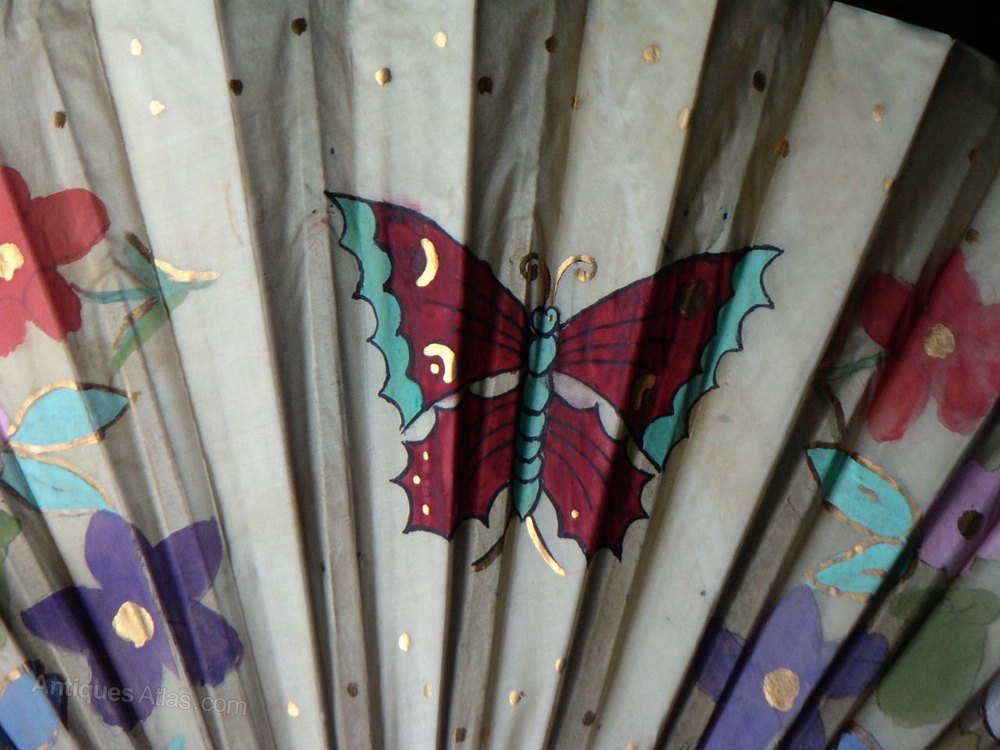 Antiques Atlas - Large Vintage 1930s Fan, Silk, Hand Painted