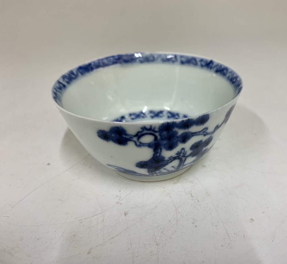 Antiques Atlas - 18 Th Century Chinese Porcelain Tea Bowl