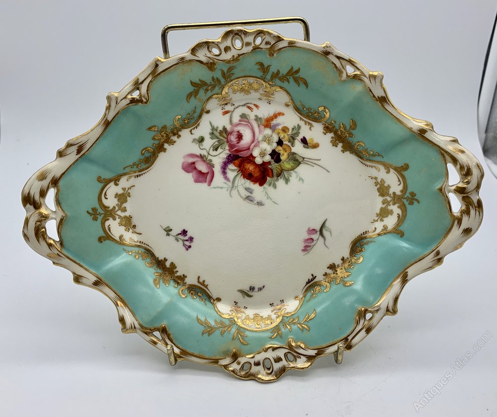 Antiques Atlas - Antique English Porcelain Dish Circa 1825